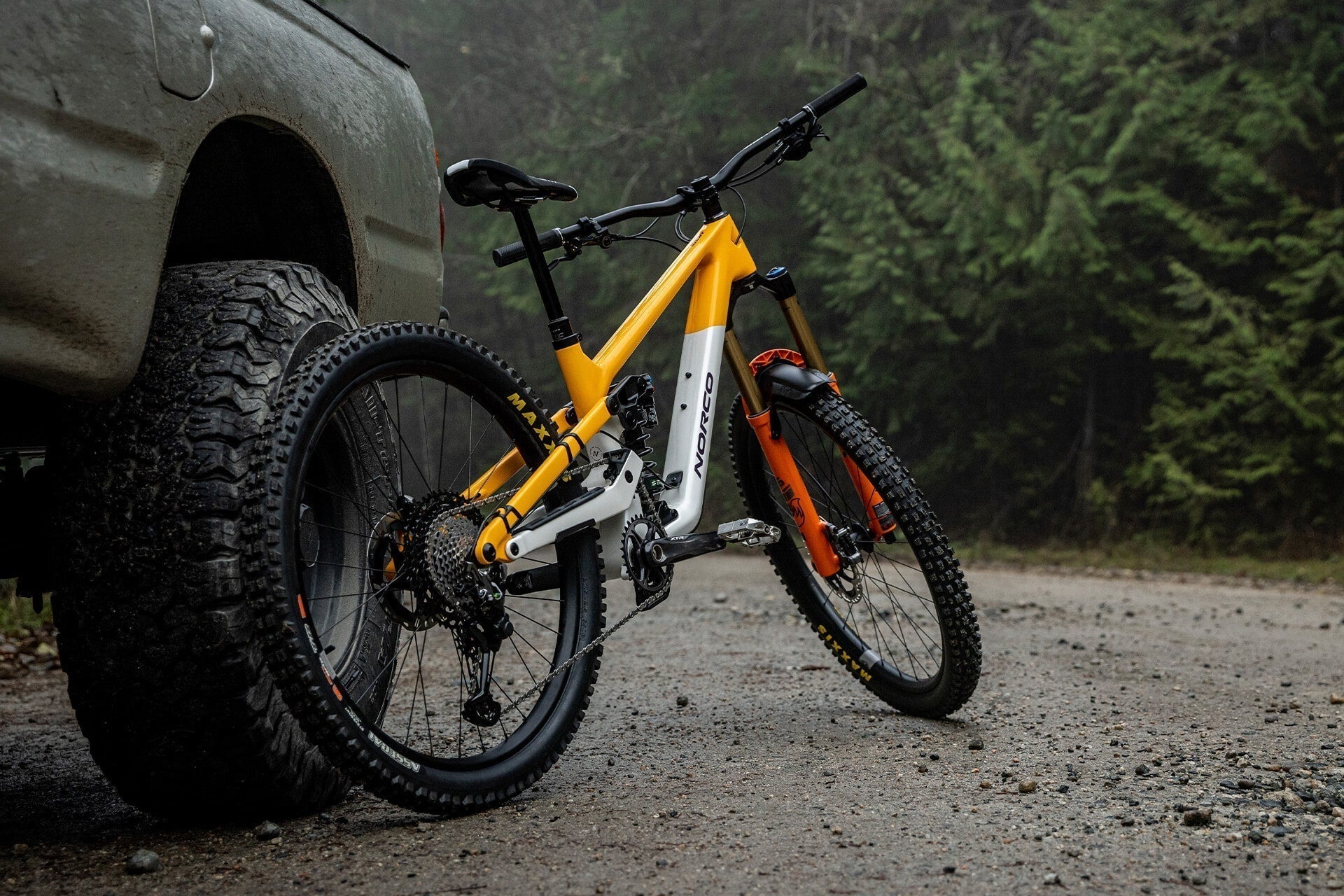 New Bike Day: Tyre Pressures and Tubeless Setup – Biketart